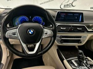 Grey BMW 750 2015 in Vilnius, with an engine capacity of 4.40 L and mileage of 169 thousand km for 16900 €, photo 19 on AUTOMOTO.COM.LV