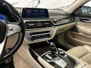 Grey BMW 750 2015 in Vilnius, with an engine capacity of 4.40 L and mileage of 169 thousand km for 16900 €, photo 26 on AUTOMOTO.COM.LV
