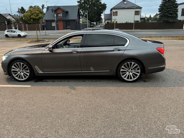 Pelēks BMW 750 2016 Kauņa, ar dzinēja tilpumu 4.40 L un nobraukumu 170 tūkst. km par 23000 €, foto 6 vietnē AUTOMOTO.COM.LV