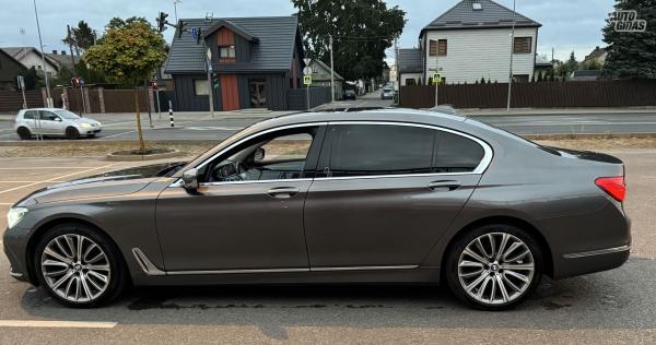 Pelēks BMW 750 2016 Kauņa, ar dzinēja tilpumu 4.40 L un nobraukumu 170 tūkst. km par 23000 €, foto 8 vietnē AUTOMOTO.COM.LV