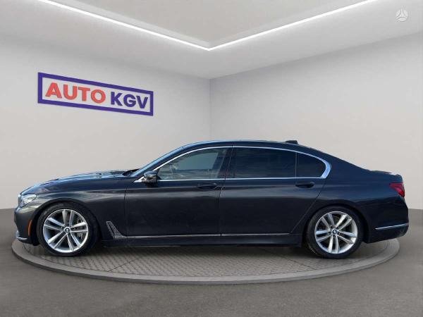 Pelēks BMW 750 2016 Kauņa, ar dzinēja tilpumu 4.40 L un nobraukumu 155 tūkst. km par 22499 €, foto 2 vietnē AUTOMOTO.COM.LV