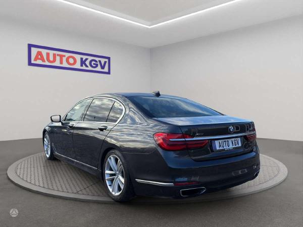 Pelēks BMW 750 2016 Kauņa, ar dzinēja tilpumu 4.40 L un nobraukumu 155 tūkst. km par 22499 €, foto 3 vietnē AUTOMOTO.COM.LV