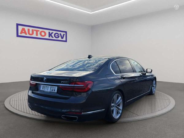 Pelēks BMW 750 2016 Kauņa, ar dzinēja tilpumu 4.40 L un nobraukumu 155 tūkst. km par 22499 €, foto 5 vietnē AUTOMOTO.COM.LV