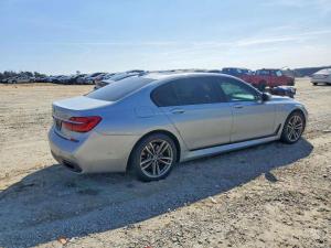 Pelēks BMW 750 2016 Klaipėda, ar dzinēja tilpumu 4.40 L un nobraukumu 160 tūkst. km par 11500 €, foto 5 vietnē AUTOMOTO.COM.LV