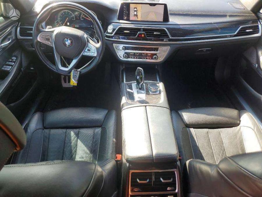 Pelēks BMW 750 2016 Klaipėda, ar dzinēja tilpumu 4.40 L un nobraukumu 160 tūkst. km par 11500 €, foto 11 vietnē AUTOMOTO.COM.LV