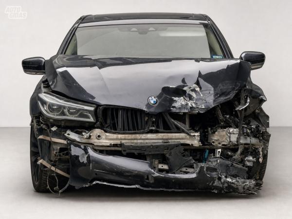 Pelēks BMW 750 2016 Kauņa, ar dzinēja tilpumu 4.40 L un nobraukumu 203 tūkst. km par 11999 €, foto 1 vietnē AUTOMOTO.COM.LV