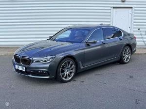 Grey BMW 750 2018 in Vilnius, with an engine capacity of 3.00 L and mileage of 132 thousand km for 28850 €, photo 1 on AUTOMOTO.COM.LV