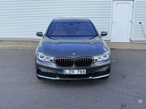 Grey BMW 750 2018 in Vilnius, with an engine capacity of 3.00 L and mileage of 132 thousand km for 28850 €, photo 6 on AUTOMOTO.COM.LV