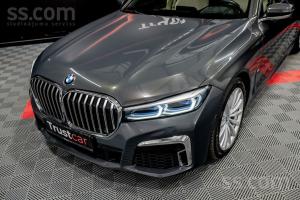 Grey BMW 750 2020 in Tallinn, with an engine capacity of 4.40 L and mileage of 193 thousand km for 41000 €, photo 3 on AUTOMOTO.COM.LV