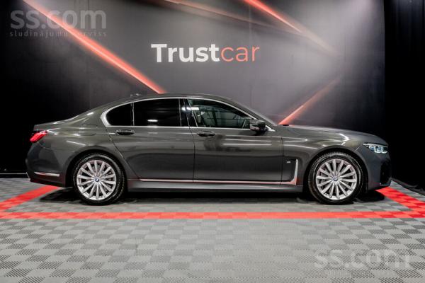 Grey BMW 750 2020 in Tallinn, with an engine capacity of 4.40 L and mileage of 193 thousand km for 41000 €, photo 6 on AUTOMOTO.COM.LV