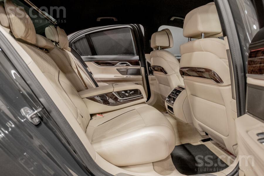 Grey BMW 750 2020 in Tallinn, with an engine capacity of 4.40 L and mileage of 193 thousand km for 41000 €, photo 15 on AUTOMOTO.COM.LV