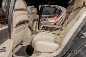 Grey BMW 750 2020 in Tallinn, with an engine capacity of 4.40 L and mileage of 193 thousand km for 41000 €, photo 16 on AUTOMOTO.COM.LV