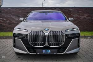 Pelēks BMW 750 2024 Marijampole, ar dzinēja tilpumu 3.00 L un nobraukumu 79 tūkst. km par 82950 €, foto 3 vietnē AUTOMOTO.COM.LV