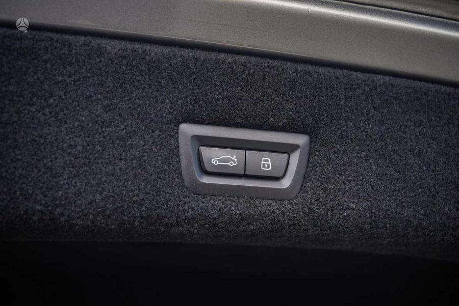 Pelēks BMW 750 2024 Marijampole, ar dzinēja tilpumu 3.00 L un nobraukumu 79 tūkst. km par 82950 €, foto 13 vietnē AUTOMOTO.COM.LV