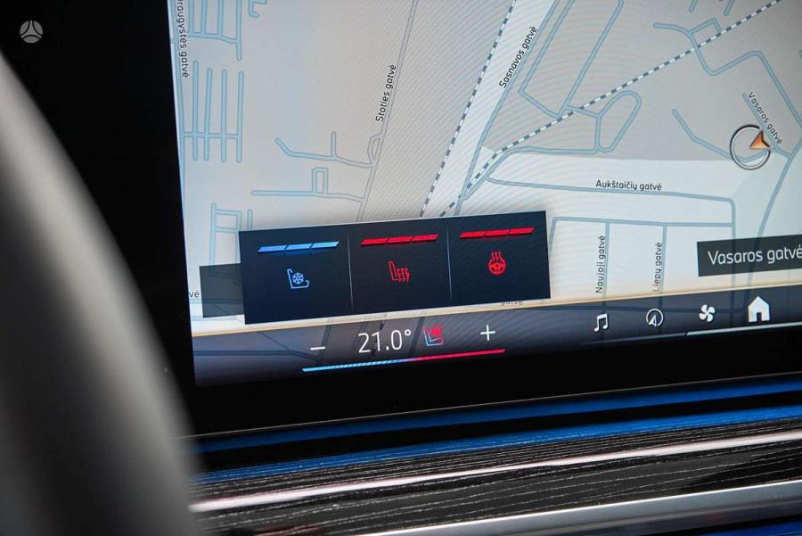 Pelēks BMW 750 2024 Marijampole, ar dzinēja tilpumu 3.00 L un nobraukumu 79 tūkst. km par 82950 €, foto 20 vietnē AUTOMOTO.COM.LV