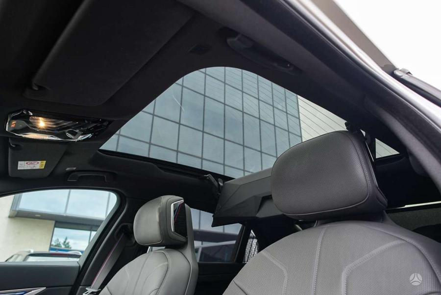 Pelēks BMW 750 2024 Marijampole, ar dzinēja tilpumu 3.00 L un nobraukumu 79 tūkst. km par 82950 €, foto 31 vietnē AUTOMOTO.COM.LV