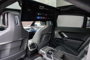 Pelēks BMW 750 2024 Marijampole, ar dzinēja tilpumu 3.00 L un nobraukumu 79 tūkst. km par 82950 €, foto 39 vietnē AUTOMOTO.COM.LV