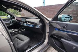 Pelēks BMW 750 2024 Marijampole, ar dzinēja tilpumu 3.00 L un nobraukumu 79 tūkst. km par 82950 €, foto 46 vietnē AUTOMOTO.COM.LV