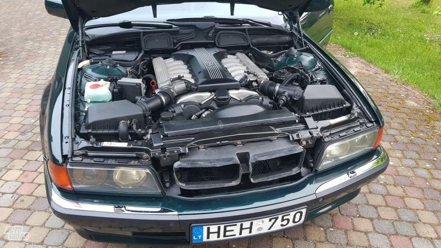 BMW 750 1995 Varėna, ar dzinēja tilpumu 5.40 L un nobraukumu 403 tūkst. km par 11750 €, foto 8 vietnē AUTOMOTO.COM.LV