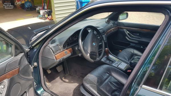 BMW 750 1995 Varėna, ar dzinēja tilpumu 5.40 L un nobraukumu 403 tūkst. km par 11750 €, foto 10 vietnē AUTOMOTO.COM.LV