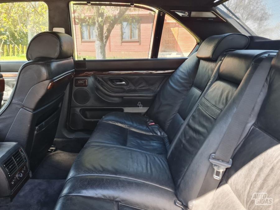 BMW 750 1995 Varėna, ar dzinēja tilpumu 5.40 L un nobraukumu 403 tūkst. km par 11750 €, foto 15 vietnē AUTOMOTO.COM.LV