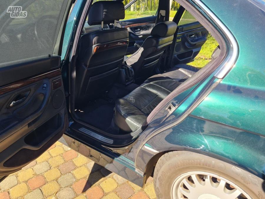 BMW 750 1995 Varėna, ar dzinēja tilpumu 5.40 L un nobraukumu 403 tūkst. km par 11750 €, foto 21 vietnē AUTOMOTO.COM.LV