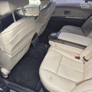 BMW 750 2006 in Plunge, with an engine capacity of 4.80 L and mileage of 211 thousand km for 3800 €, photo 19 on AUTOMOTO.COM.LV