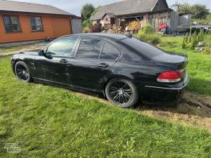 BMW 750 2006 in Moletai, with an engine capacity of 4.80 L and mileage of 257 thousand km for 1900 €, photo 6 on AUTOMOTO.COM.LV