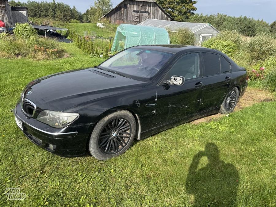 BMW 750 2006 in Moletai, with an engine capacity of 4.80 L and mileage of 257 thousand km for 1900 €, photo 7 on AUTOMOTO.COM.LV