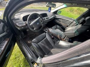 BMW 750 2006 in Moletai, with an engine capacity of 4.80 L and mileage of 257 thousand km for 1900 €, photo 8 on AUTOMOTO.COM.LV