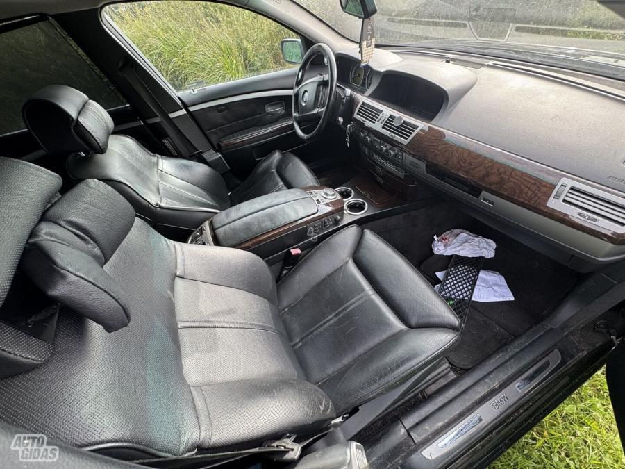 BMW 750 2006 in Moletai, with an engine capacity of 4.80 L and mileage of 257 thousand km for 1900 €, photo 10 on AUTOMOTO.COM.LV
