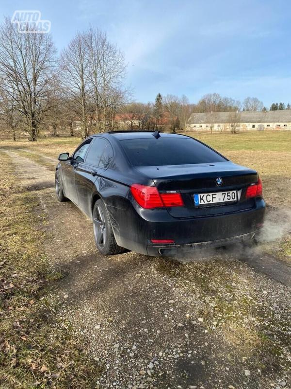 BMW 750 2009 Tauragė, ar dzinēja tilpumu 4.40 L un nobraukumu 293 tūkst. km par 4000 €, foto 4 vietnē AUTOMOTO.COM.LV