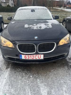 BMW 750 2012 in Kaunas, with an engine capacity of 4.40 L and mileage of 130 thousand km for 9250 €, photo 2 on AUTOMOTO.COM.LV