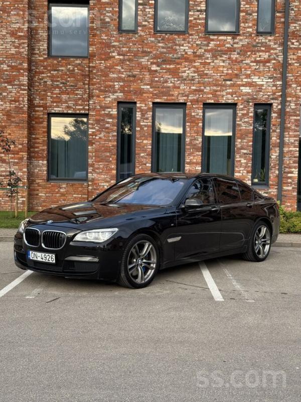 BMW 750 2015 Rīga, ar dzinēja tilpumu 3.00 L un nobraukumu 201 tūkst. km par 15600 €, foto 4 vietnē AUTOMOTO.COM.LV