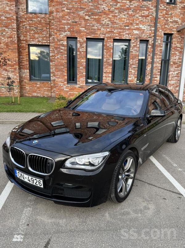 BMW 750 2015 Rīga, ar dzinēja tilpumu 3.00 L un nobraukumu 201 tūkst. km par 15600 €, foto 10 vietnē AUTOMOTO.COM.LV