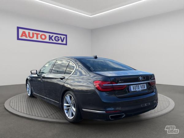 BMW 750 2016 in Kaunas, with an engine capacity of 4.40 L and mileage of 155 thousand km for 22499 €, photo 3 on AUTOMOTO.COM.LV