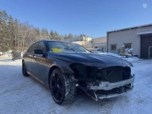 BMW 750 2016 Viļņa, ar dzinēja tilpumu 4.40 L un nobraukumu 176 tūkst. km par 14999 €, foto  vietnē AUTOMOTO.COM.LV