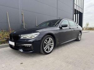 BMW 750 2016 in Vilnius, with an engine capacity of 4.40 L and mileage of 150 thousand km for 18800 €, photo 9 on AUTOMOTO.COM.LV