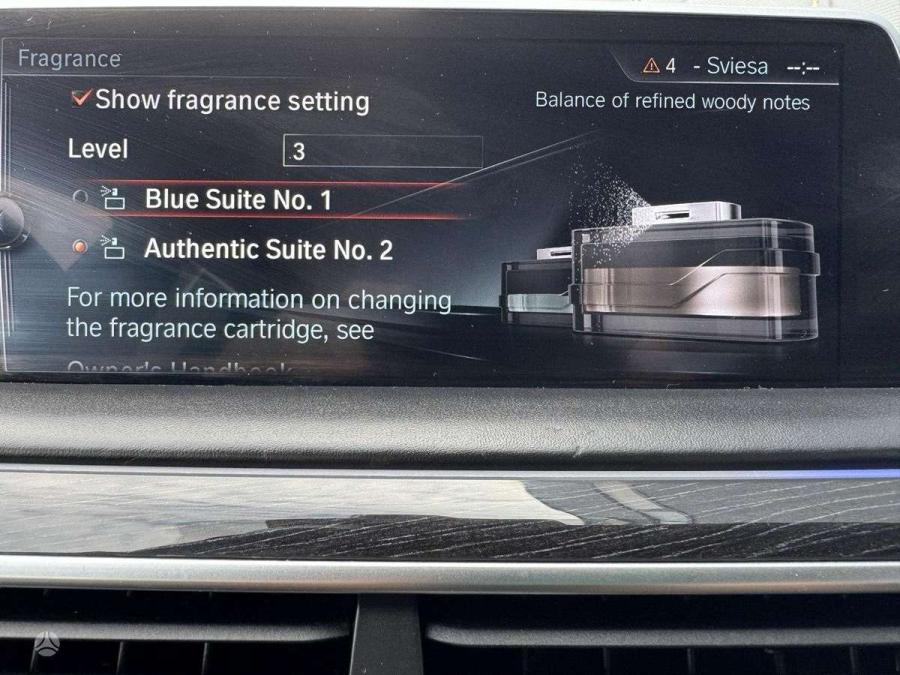 BMW 750 2016 in Vilnius, with an engine capacity of 4.40 L and mileage of 150 thousand km for 18800 €, photo 22 on AUTOMOTO.COM.LV