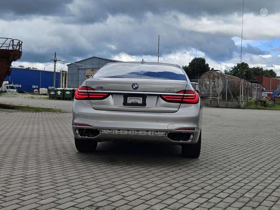 BMW 750 2016 Šilutė, ar dzinēja tilpumu 4.40 L un nobraukumu 126 tūkst. km par 12500 €, foto 5 vietnē AUTOMOTO.COM.LV