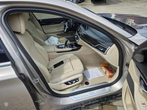 BMW 750 2016 Šilutė, ar dzinēja tilpumu 4.40 L un nobraukumu 126 tūkst. km par 12500 €, foto 17 vietnē AUTOMOTO.COM.LV