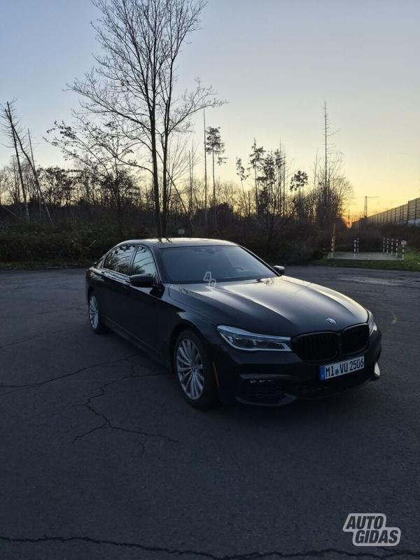 BMW 750 2017 in Vilnius, with an engine capacity of 4.40 L and mileage of 96 thousand km for 24500 €, photo 3 on AUTOMOTO.COM.LV