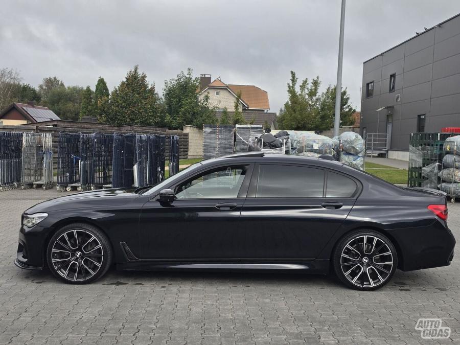 BMW 750 2017 Šilutė, ar dzinēja tilpumu 4.40 L un nobraukumu 190 tūkst. km par 19900 €, foto 12 vietnē AUTOMOTO.COM.LV