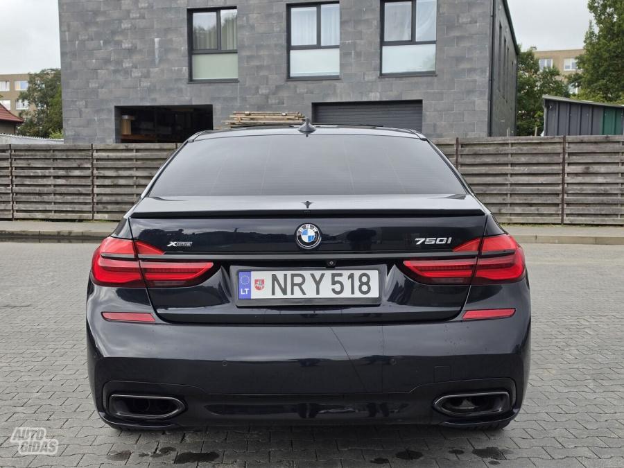 BMW 750 2017 Šilutė, ar dzinēja tilpumu 4.40 L un nobraukumu 190 tūkst. km par 19900 €, foto 13 vietnē AUTOMOTO.COM.LV
