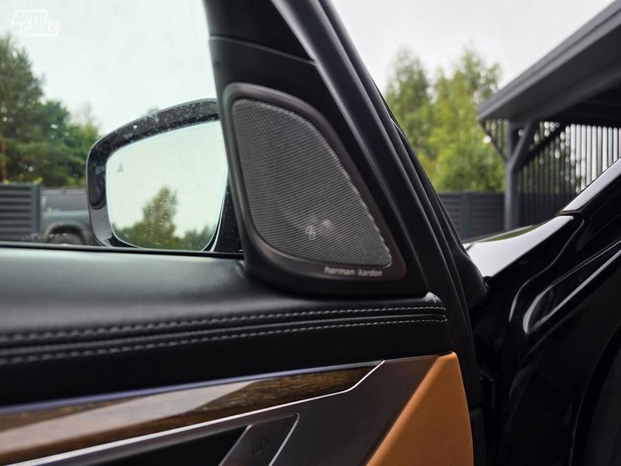 BMW 750 2017 Šilutė, ar dzinēja tilpumu 4.40 L un nobraukumu 190 tūkst. km par 19900 €, foto 22 vietnē AUTOMOTO.COM.LV