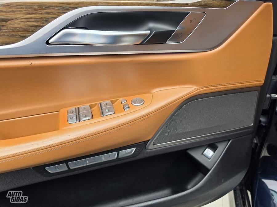 BMW 750 2017 Šilutė, ar dzinēja tilpumu 4.40 L un nobraukumu 190 tūkst. km par 19900 €, foto 26 vietnē AUTOMOTO.COM.LV