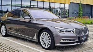 BMW 750 2019 in Vilnius, with an engine capacity of 4.40 L and mileage of 195 thousand km for 26900 €, photo  on AUTOMOTO.COM.LV
