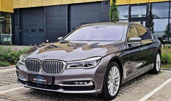 BMW 750 2019 Viļņa, ar dzinēja tilpumu 4.40 L un nobraukumu 195 tūkst. km par 26900 €, foto 3 vietnē AUTOMOTO.COM.LV