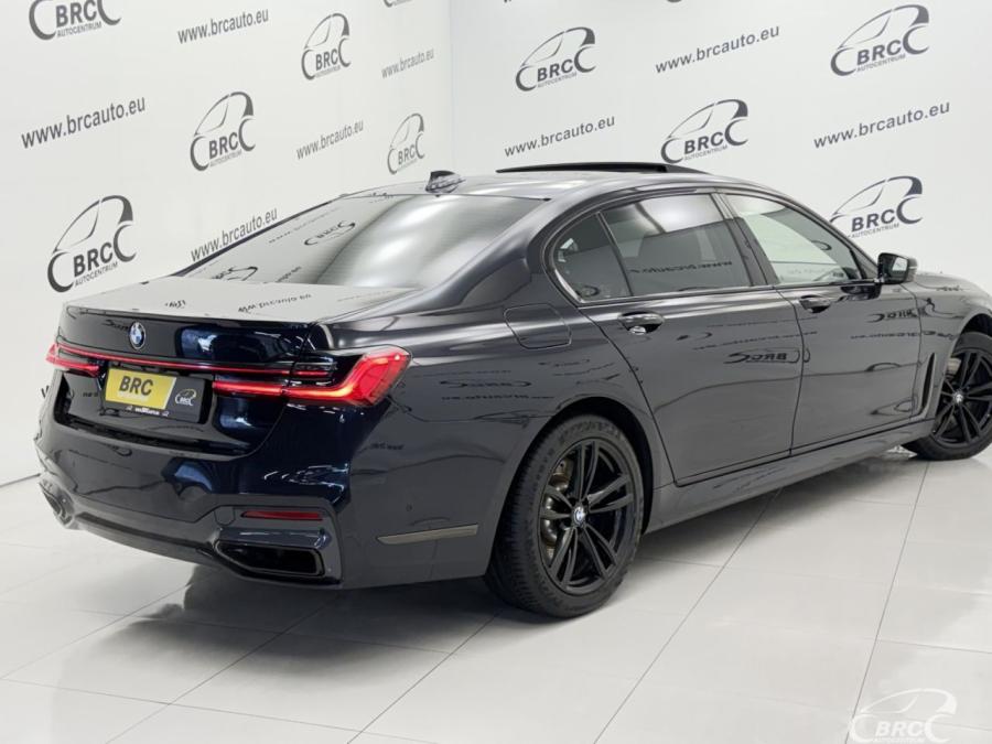 BMW 750 2022 in Vilnius, with an engine capacity of 4.40 L and mileage of 76 thousand km for 47900 €, photo 3 on AUTOMOTO.COM.LV