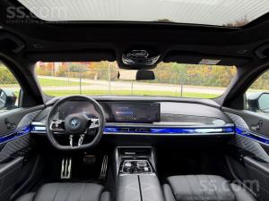 BMW 750 2024 in Gulbene, with an engine capacity of 4.40 L and mileage of 37 thousand km for 109990 €, photo 14 on AUTOMOTO.COM.LV